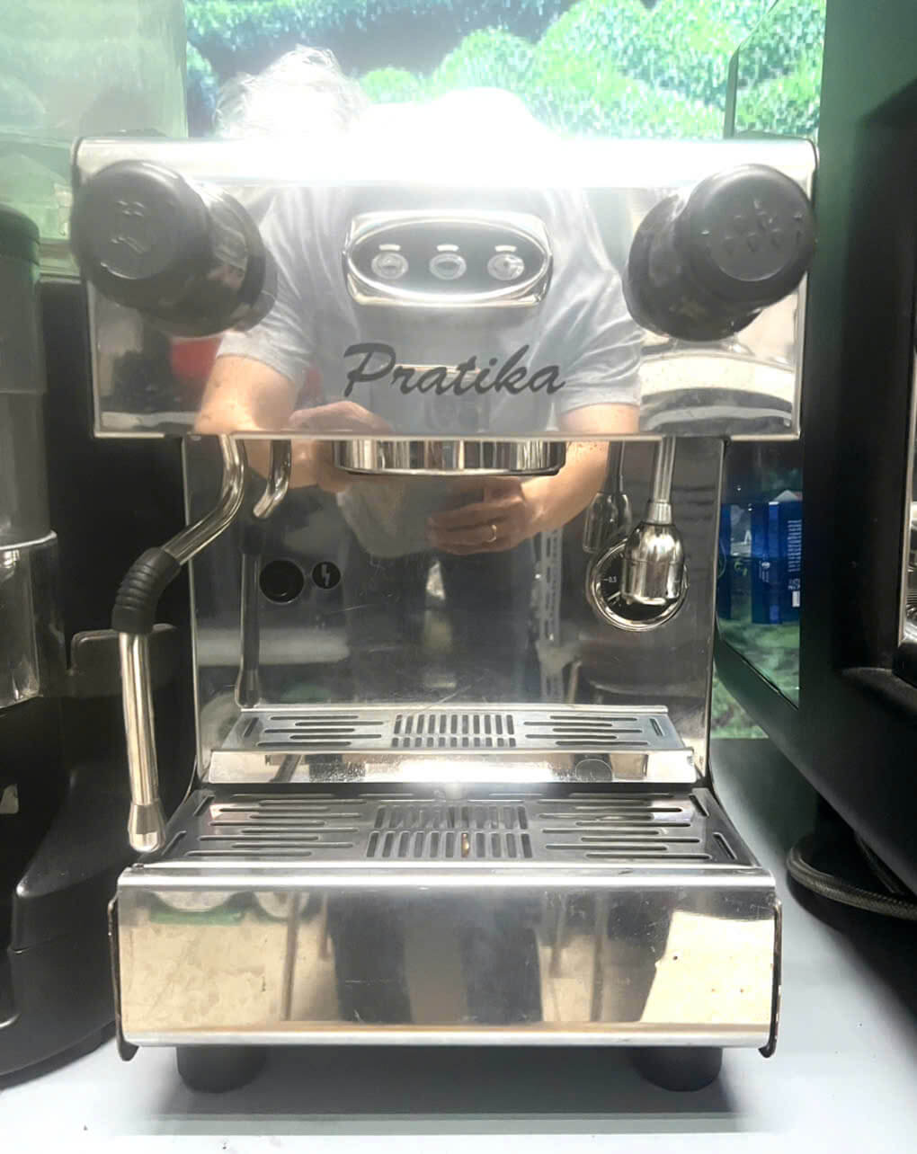 Thanh lý máy pha cà phê Gaggia LCD 2 Group